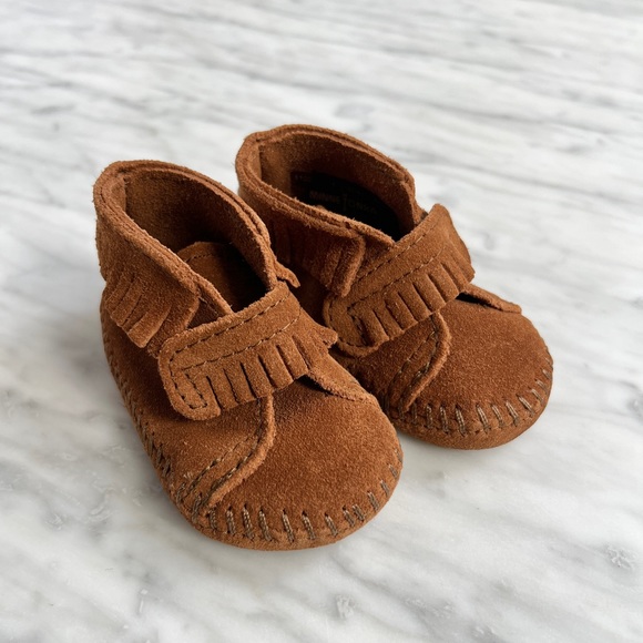 Minnetonka | Shoes | Minnetonka Baby Boy Girl Leather Fringe Moccasin ...